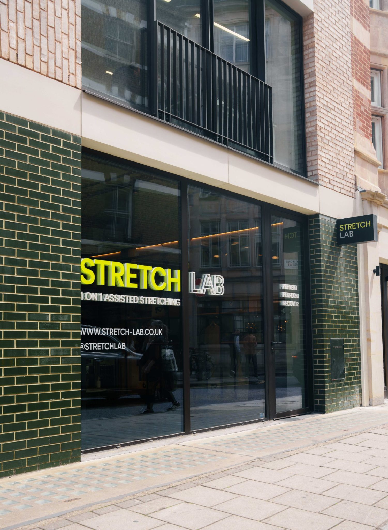 About Us - Stretch LAB